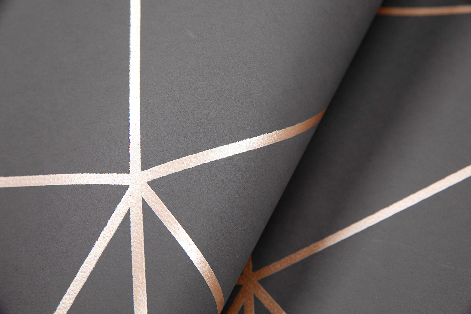 Non Woven Irregular Triangle Crackle Wallpaper （Bole） - Homesbrand